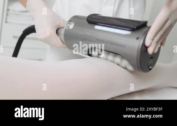 Waxing technique Stock Videos & Footage - HD and 4K Video Clips - Alamy