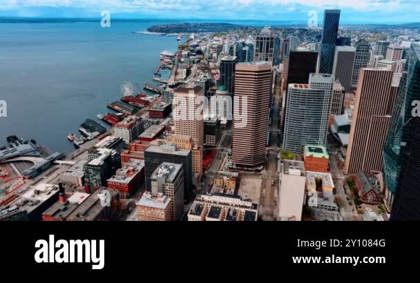 Lively downtown of amazing Seattle, Washington State, the USA at ...