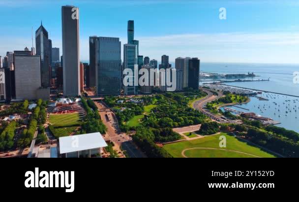 Scenery of beautiful Millennium Park at the lakefront of Chicago ...