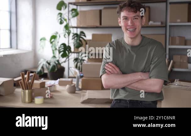 Diy warehouse Stock Videos & Footage - HD and 4K Video Clips - Alamy