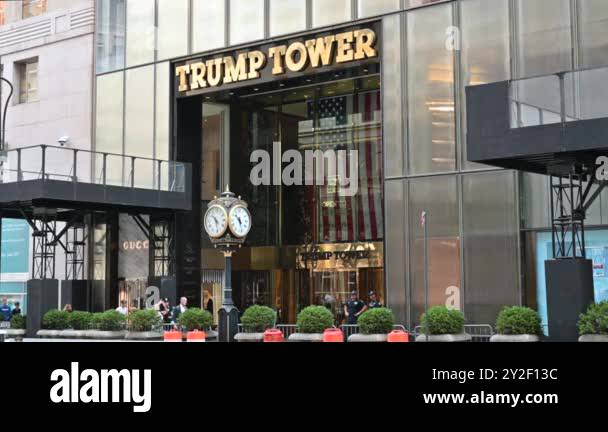 Donald trump trump tower gold Stock Videos & Footage - HD and 4K Video ...