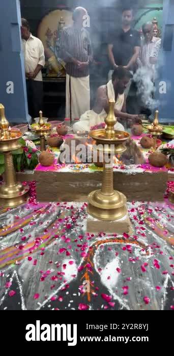 Hawan agni Stock Videos & Footage - HD and 4K Video Clips - Alamy
