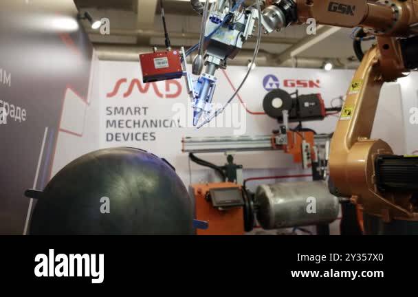 Smart manufacturing solutions Stock Videos & Footage - HD and 4K Video Clips - Alamy