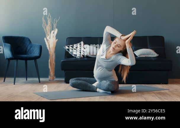 Seating pose Stock Videos & Footage - HD and 4K Video Clips - Alamy