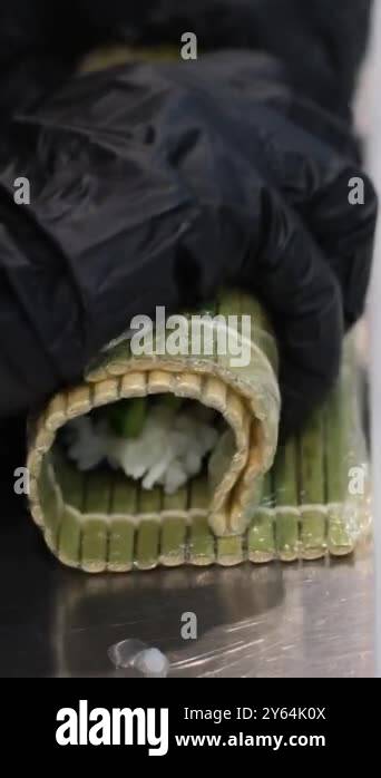 Algae mat Stock Videos & Footage - HD and 4K Video Clips - Alamy