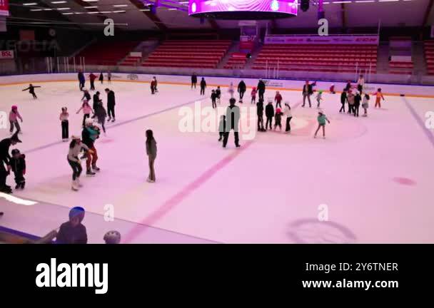 Recreational ice skaters Stock Videos & Footage - HD and 4K Video Clips ...