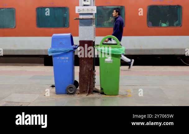 Train and dustbin Stock Videos & Footage - HD and 4K Video Clips - Alamy