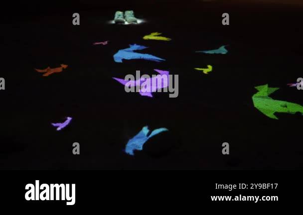 Sasaki sadako crane Stock Videos & Footage - HD and 4K Video Clips - Alamy