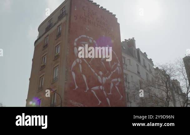 Spray paint building paris Stock Videos & Footage - HD and 4K Video ...
