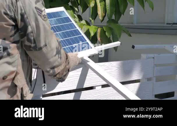 Stand advisor Stock Videos & Footage - HD and 4K Video Clips - Alamy