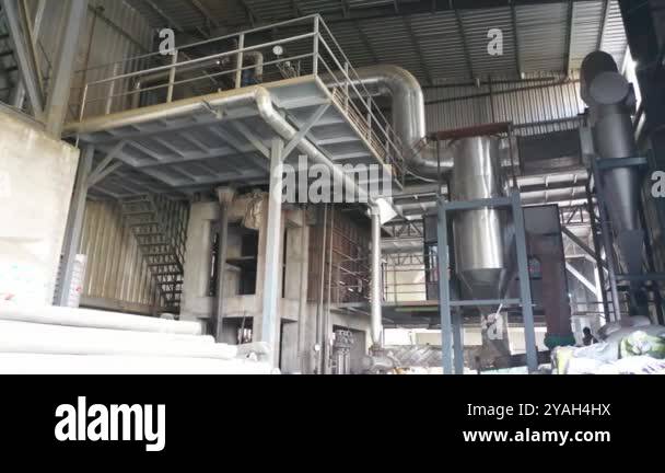 Processing pipe Stock Videos & Footage - HD and 4K Video Clips - Alamy