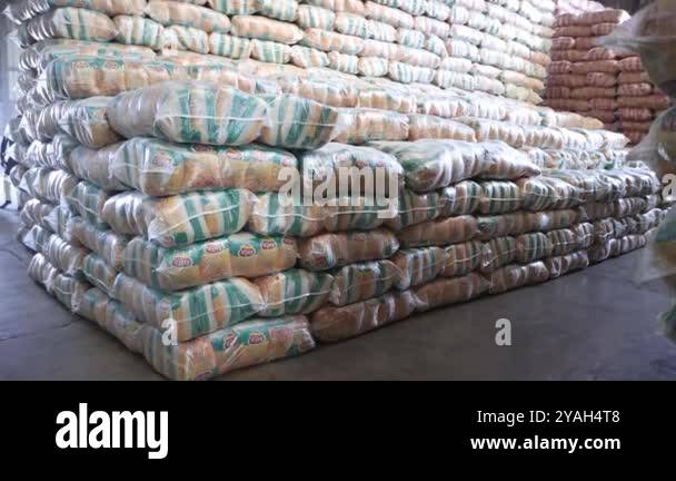 Rice bags Stock Videos & Footage - HD and 4K Video Clips - Alamy