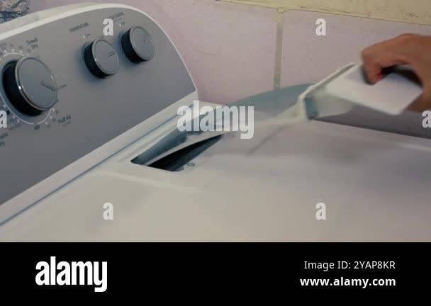 Manual trap Stock Videos & Footage - HD and 4K Video Clips - Alamy