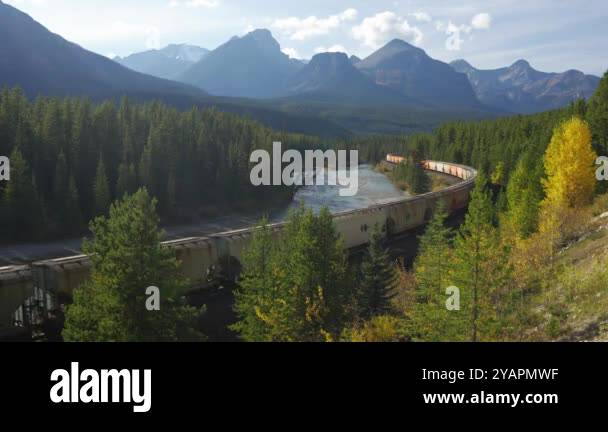 Alberta, Canada - October 4 2022 : Banff National Park Bow river autumn ...