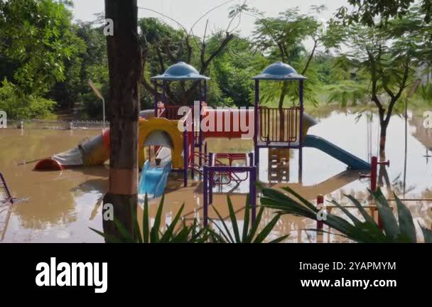 Flooding in residential area Stock Videos & Footage - HD and 4K Video ...