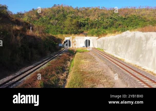 Double track railway Stock Videos & Footage - HD and 4K Video Clips - Alamy