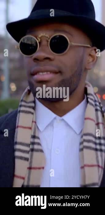 Breezy outfit Stock Videos & Footage - HD and 4K Video Clips - Alamy