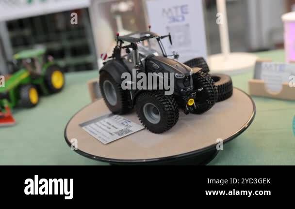 Tractors model Stock Videos & Footage - HD and 4K Video Clips - Alamy
