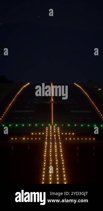 Runway landing lights on Stock Videos & Footage - HD and 4K Video Clips ...