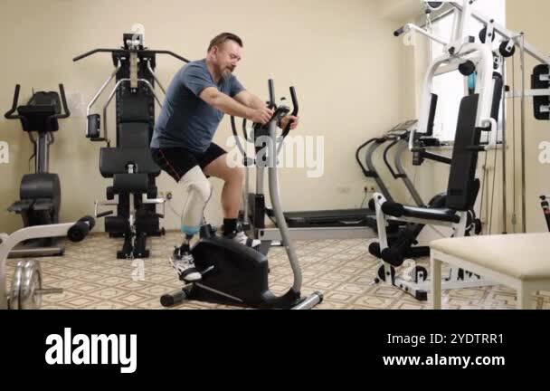Prosthetic exercise Stock Videos & Footage - HD and 4K Video Clips - Alamy