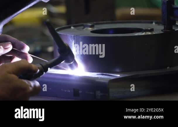 Welding action Stock Videos & Footage - HD and 4K Video Clips - Alamy
