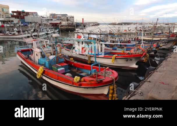 Traditional korean vessels Stock Videos & Footage - HD and 4K Video ...