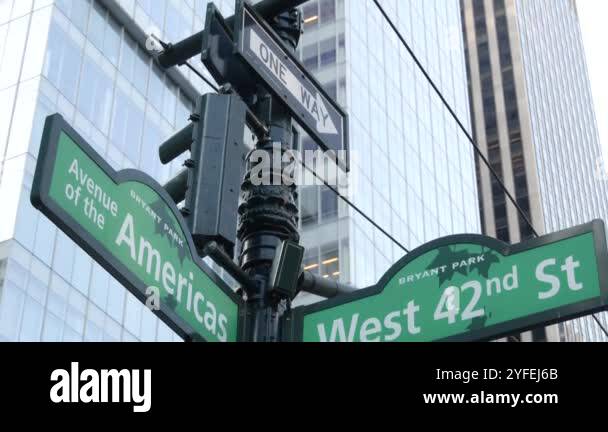 New York City crossroad, 42 street intersection road sign. 6 Sixth ave ...