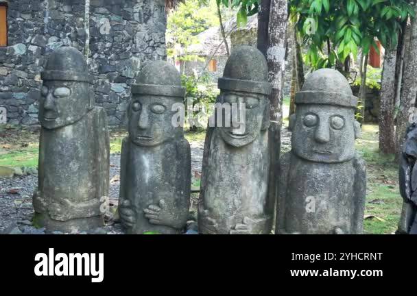Jeju statue Stock Videos & Footage - HD and 4K Video Clips - Alamy