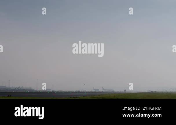 Runway setting Stock Videos & Footage - HD and 4K Video Clips - Alamy