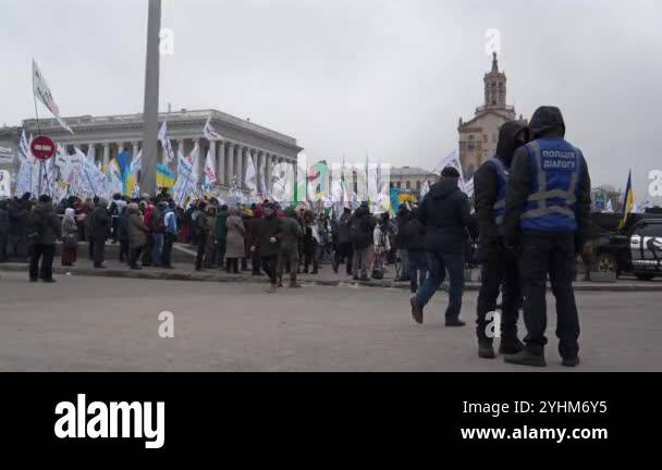 Police dialogue Stock Videos & Footage - HD and 4K Video Clips - Alamy