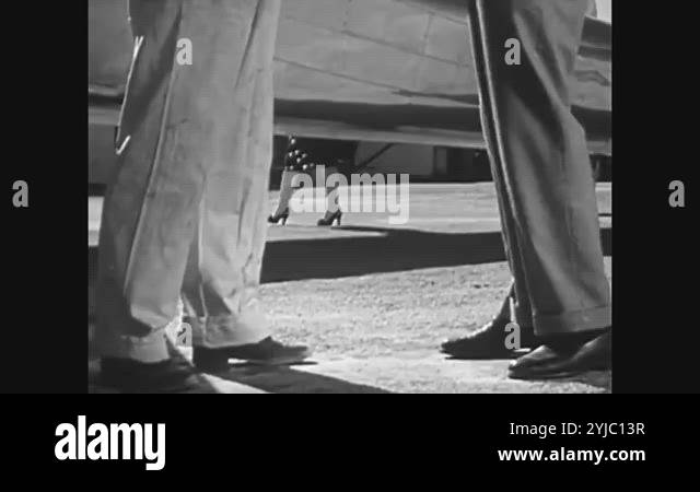 US - 1946 - in this crime film, this scene only shows the legs of the ...