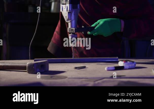 Metal thin structure Stock Videos & Footage - HD and 4K Video Clips - Alamy