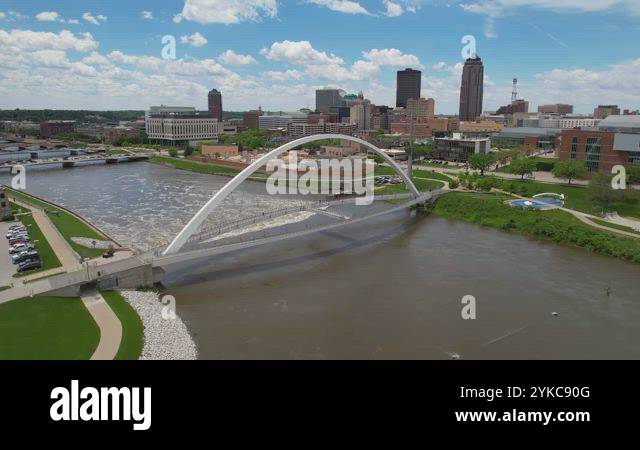 Curved river bridge Stock Videos & Footage - HD and 4K Video Clips - Alamy