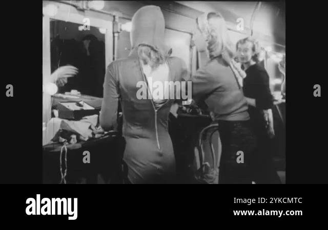 TORONTO - 1949 - Members of the Royal Winnipeg Ballet put on makeup and ...