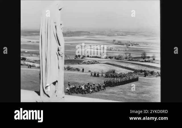FRANCE - 1945 - Wreaths are laid on the Tomb of the Unknown Soldier at ...