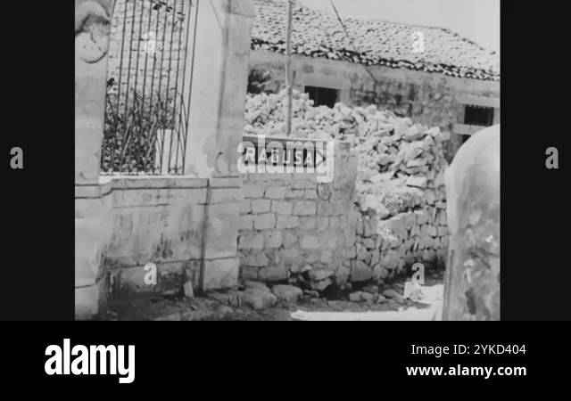 ITALY - 1940s - Canadian soldiers fight through a war-torn Italian city ...