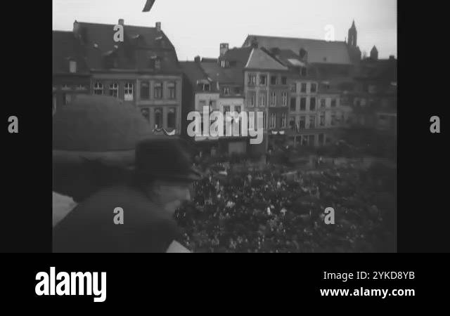 MAASTRICHT - 1945 - Dutch civilians and 117th Infantry Regiment 30th ...