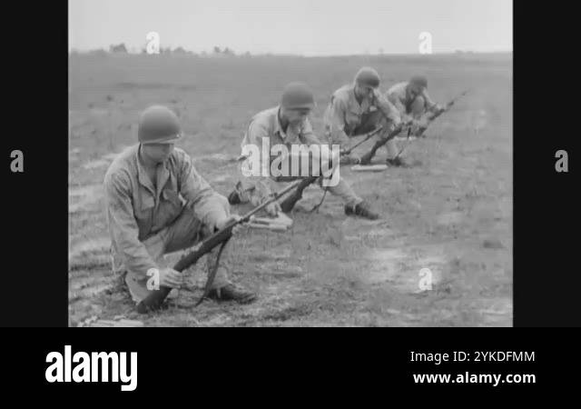 UNITED STATES - 1944 - US soldiers load and fire white phosphorus ...