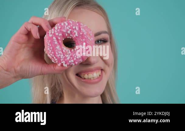 Donut touch Stock Videos & Footage - HD and 4K Video Clips - Alamy