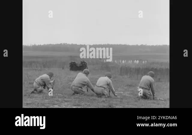 UNITED STATES - 1944 - US soldiers load and fire white phosphorus ...