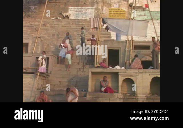INDIA - 1999 - Villagers wash clothes and bathe in India's Ganges River ...