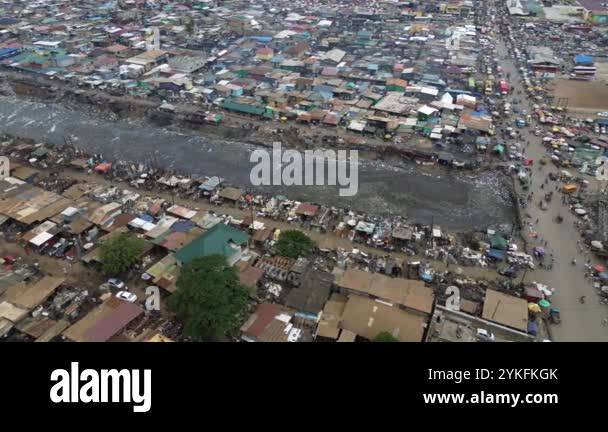 Ghana, Accra, 10,18,24 AGBOGBLOSHIE people live in slum largest ...