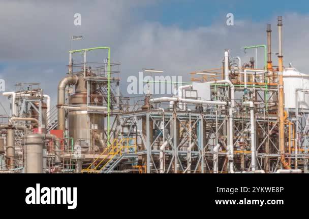 Distillation Columns and their process equipment of hydrogen plant ...