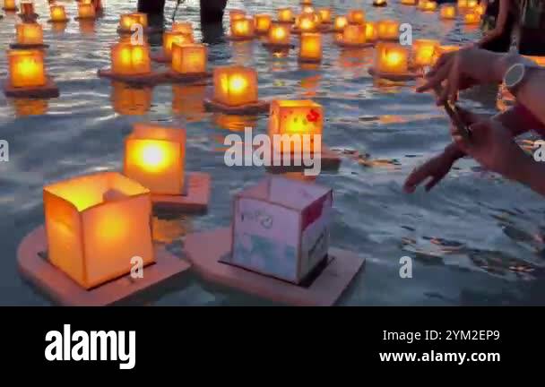 Floating lantern hawaii Stock Videos & Footage - HD and 4K Video Clips - Alamy