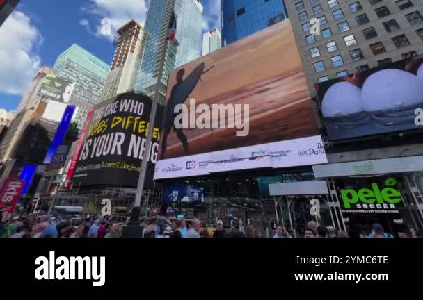 NEW YORK, USA - AUGUST 15, 2024: A vibrant and bustling view of Times ...
