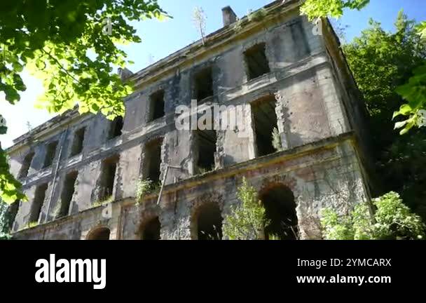 Bad condition house Stock Videos & Footage - HD and 4K Video Clips - Alamy