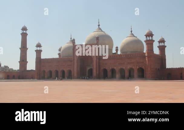 Badshahi Masjid (King's Mosque) Lahore, Pakistan is one of the largest ...