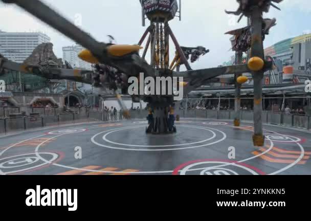 Genting Highlands, Pahang, Malaysia : Genting sky worlds outdoor theme ...