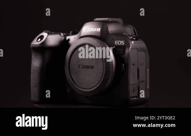 Canons canon Stock Videos & Footage - HD and 4K Video Clips - Alamy