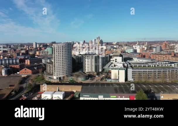 Leeds town royal Stock Videos & Footage - HD and 4K Video Clips - Alamy